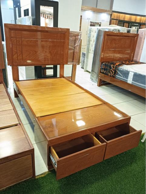 Cama De Madera Tornillo De 1 5 Plazas C C Mundo Muebles